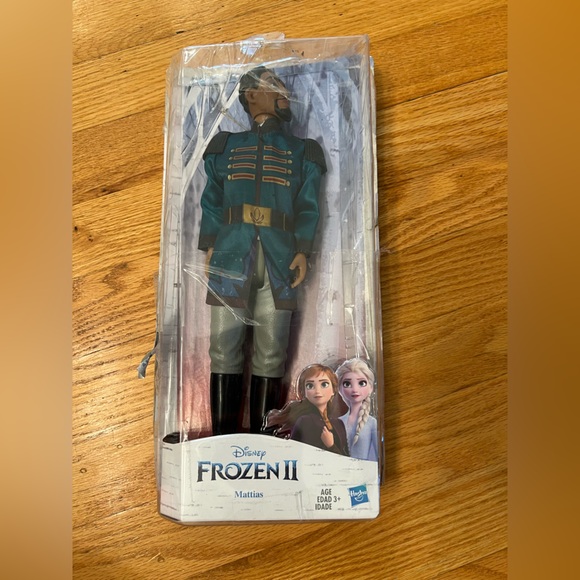 Disney | Toys | Disney Frozen Ii Lieutenant Mattias From Disneys Frozen ...
